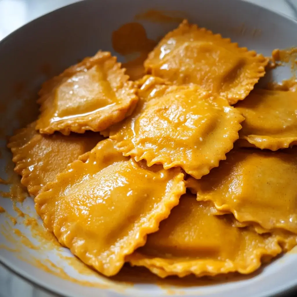 20 Minute Creamy Pumpkin Ravioli Recipe - Home Style Cooks